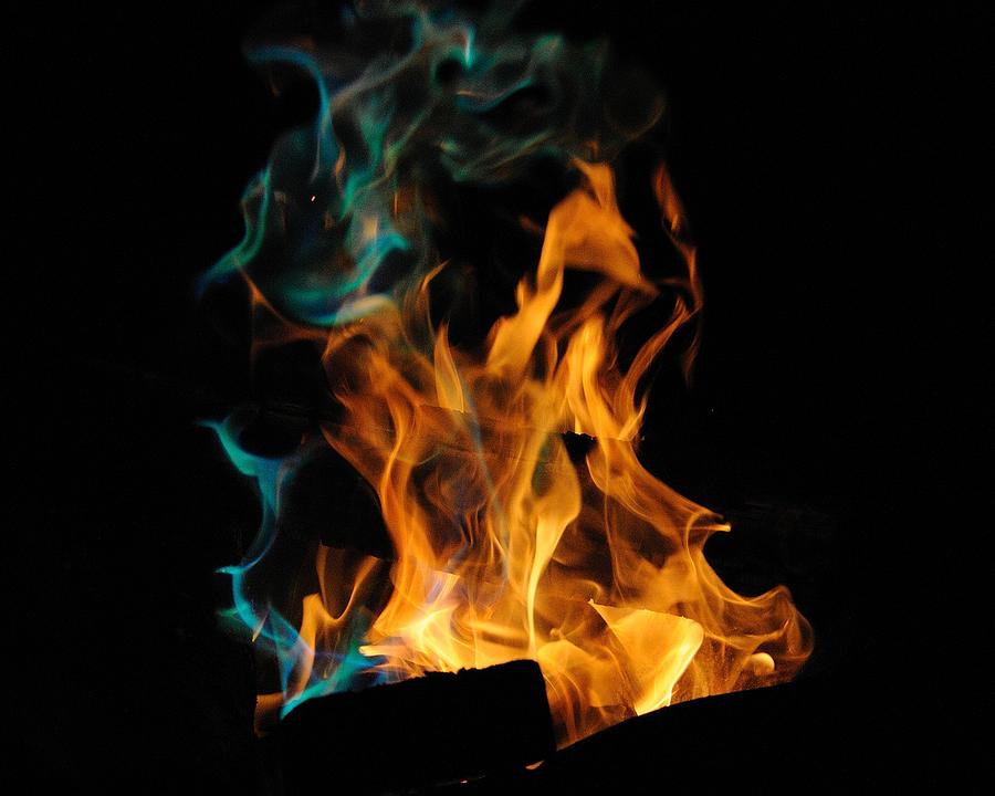 Happy Digital Bonfire Night – Away From The Noise